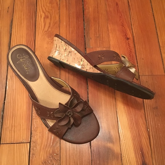 Life Stride | Shoes | Life Strides Wedge Sandal | Poshmark